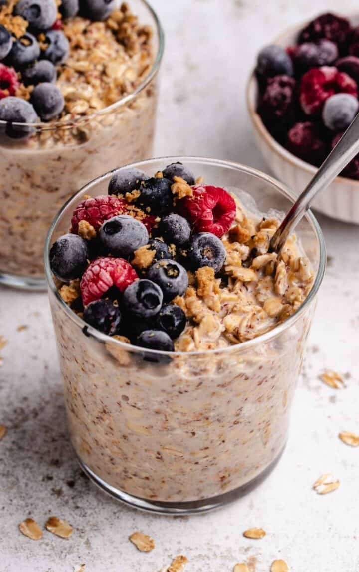 Easy Overnight Oats with Frozen Fruit - Three Little Chickpeas